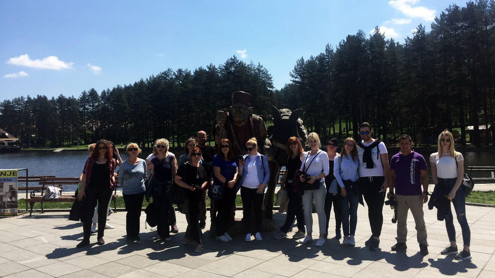 NOVINARI IZ BIH u poseti ZLATIBORU Obišli Krivu Reku i mlekaru NAŠA ...